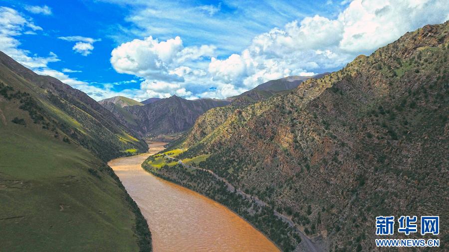 This is the first bay at the source of the Yangtze River, and it is ...