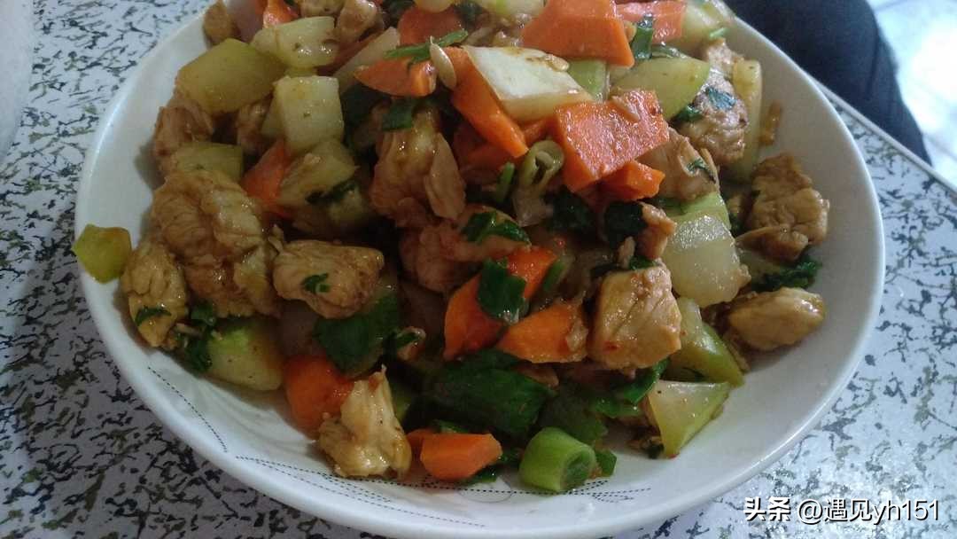 Cucumber carrot chicken, fresh chicken, cucumber crisp and tender, very ...