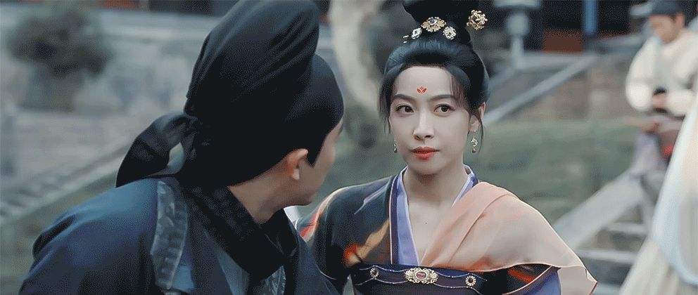 Feng Qi Luoyang: Don't touch power, you can't hold it, Li Rouer's ...