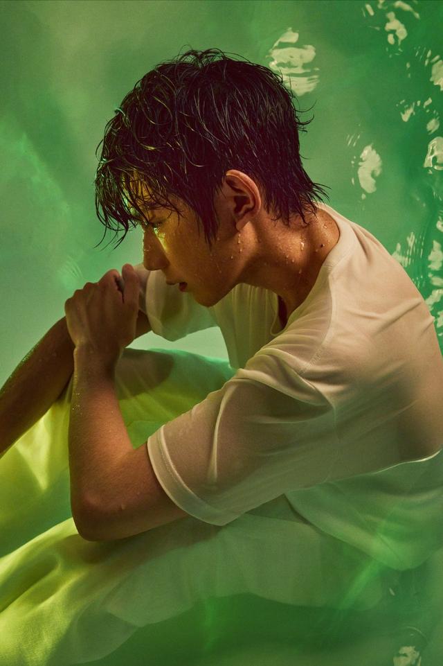 Wang Junkai, Wang Yuan, and Yi Yangqianxi's album covers are their ...