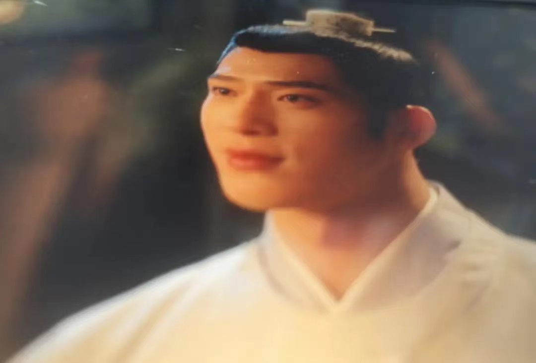 Playing the same role as "two male lead villains", compared with Jing ...
