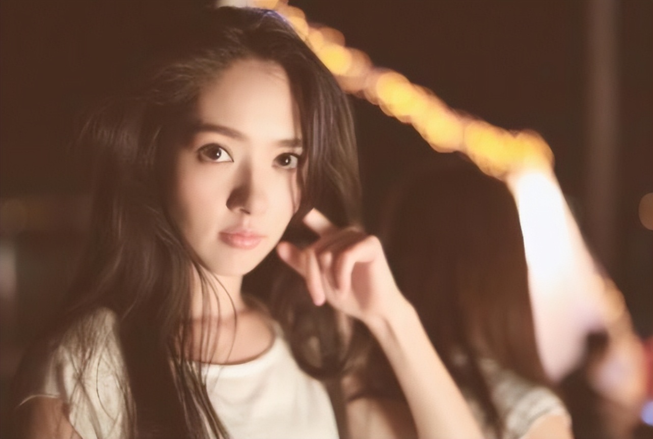 Xiang Zuo celebrates his wife's birthday, Guo Biting smiles happily ...