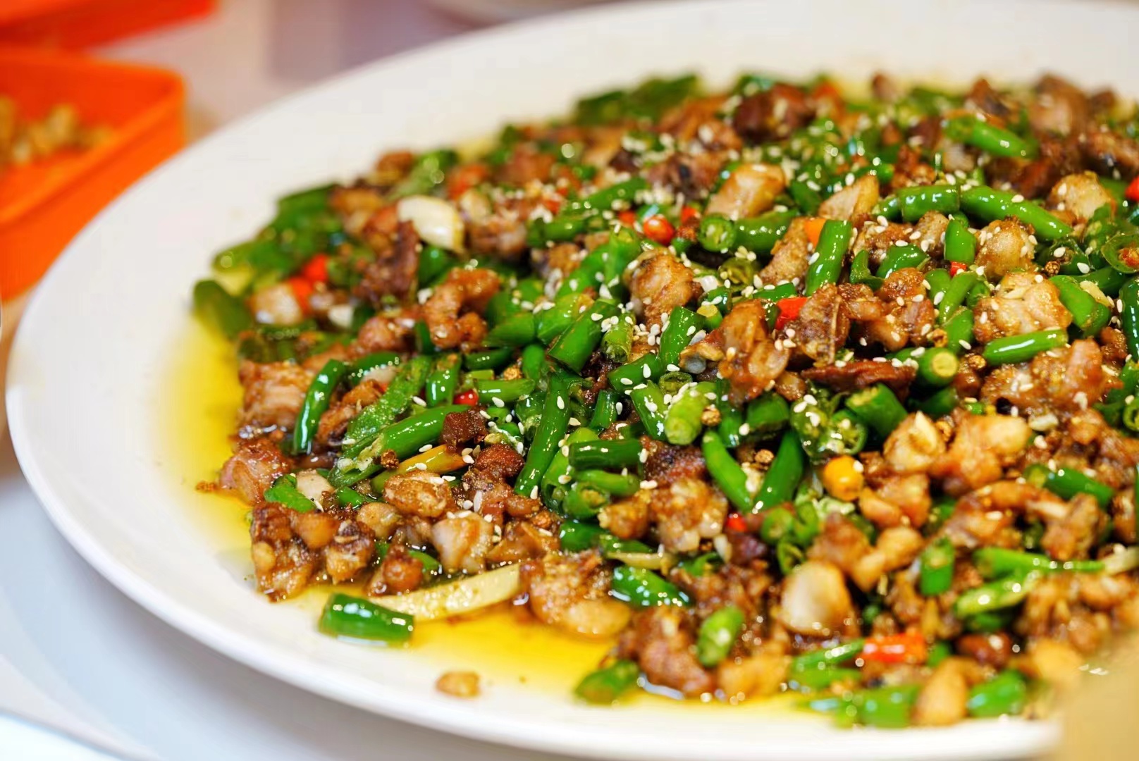 The authentic food of Anchovy Bishan Rabbit drooling after eating and ...