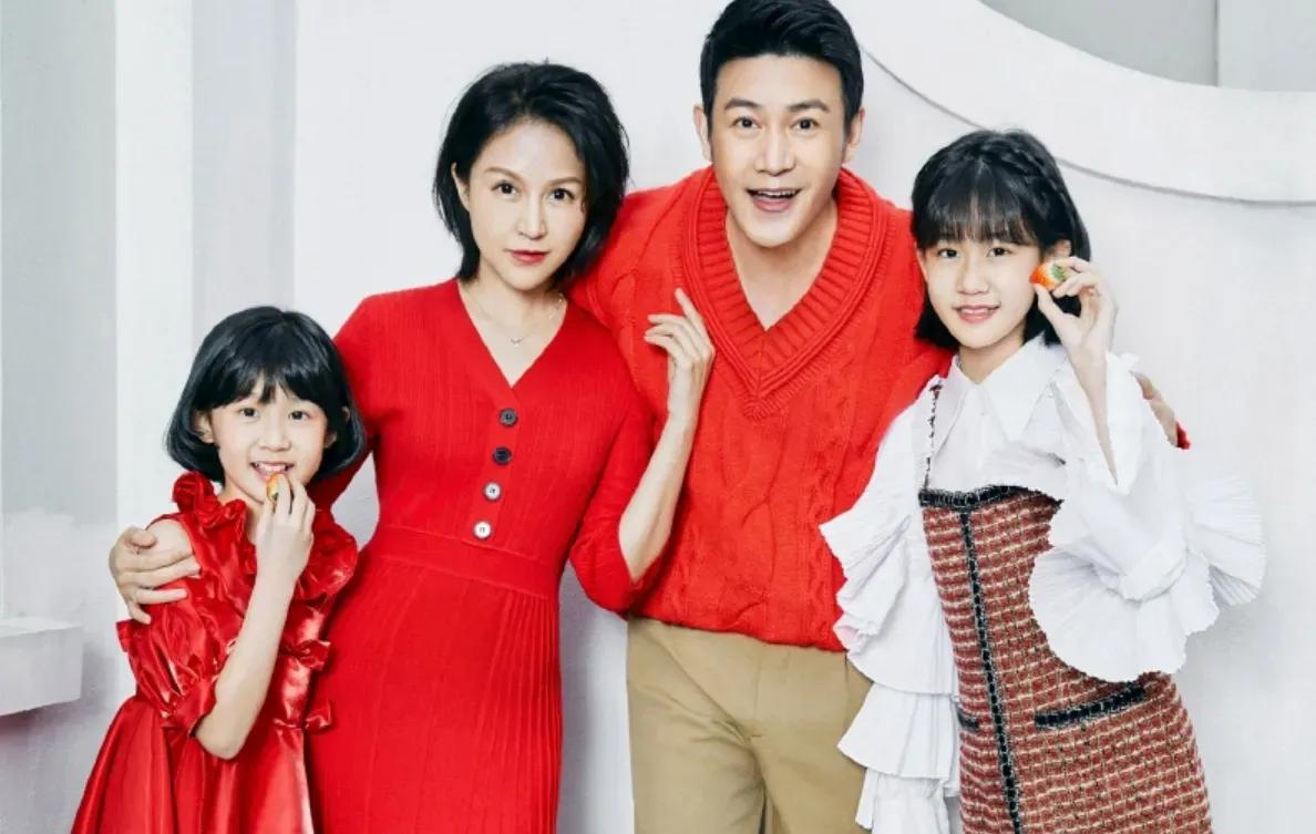 Lu Yi posted a family portrait! Bao Lei is really temperamental, the ...