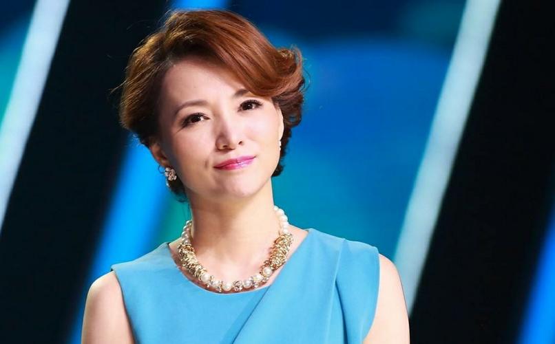 The new successor of "First Sister of CCTV" beats Dong Qing and Li Hong ...