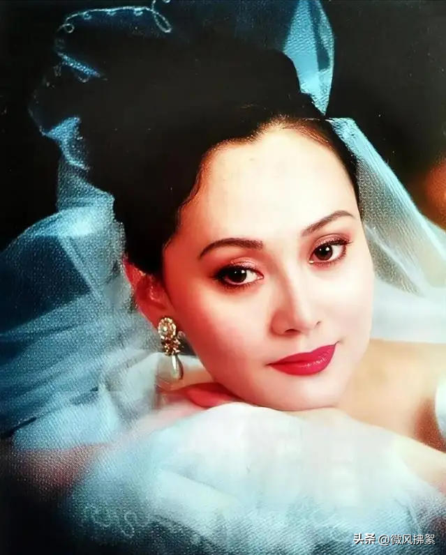 The actresses who were printed on the calendars in the 1980s and 1990s ...