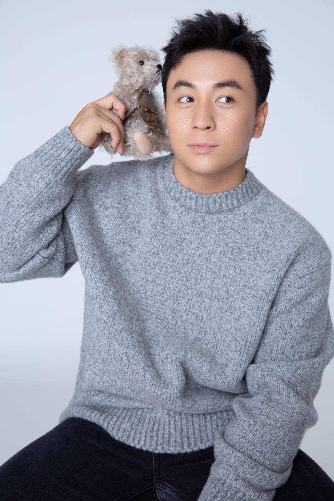 Shi Xiaolong: Is it "lucky" or "sad" to trade childhood for fame? - iNEWS