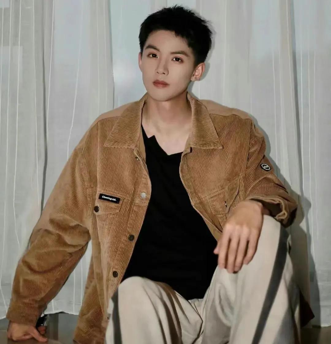 Zhou Junwei is completely cool? - iNEWS