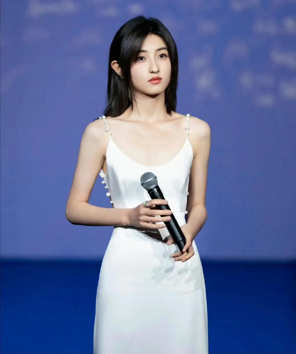 Sister Zhang Zifeng has something, the team promoted by Meishang, the ...