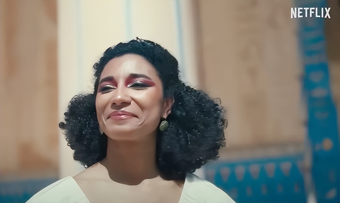 Black actor plays Cleopatra, tens of thousands of people jointly ...