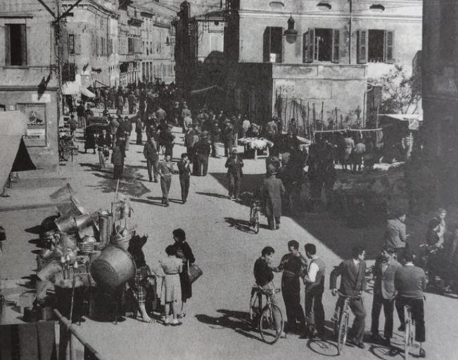 Poet Ai Qing: Falling in love with a female student 11 years younger in ...