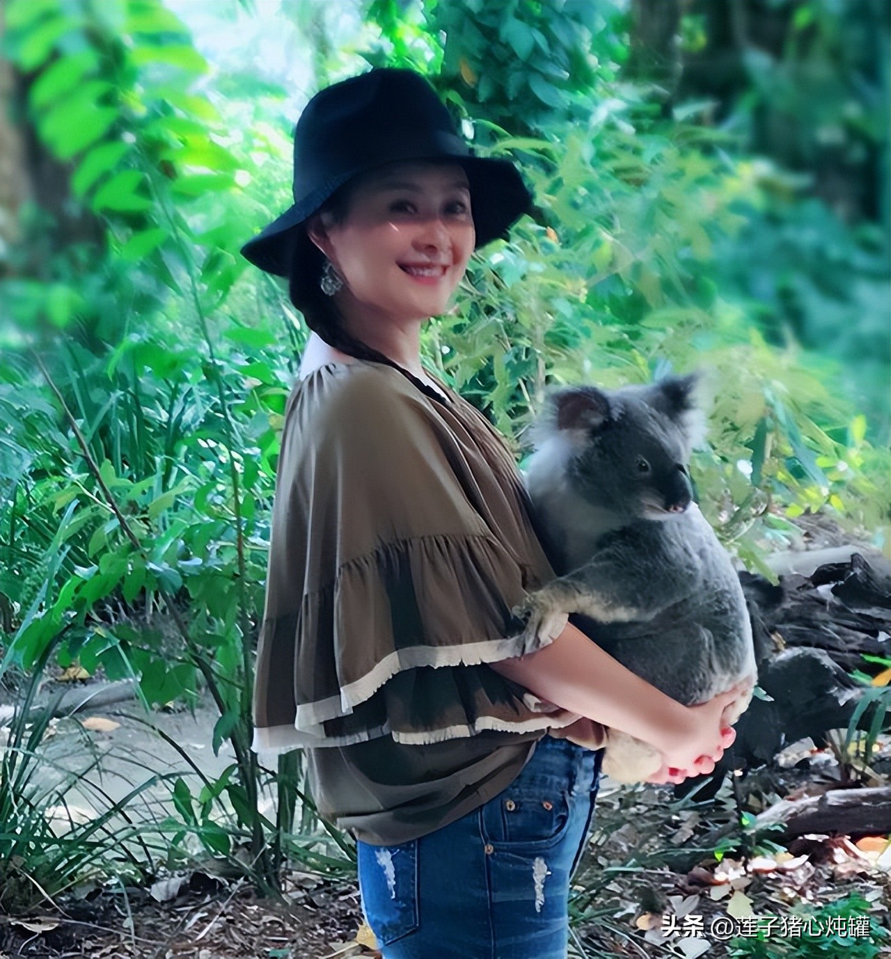 Shen Teng's wife Wang Qi is a blessed person, with a round body and a prosperous appearance, and ...