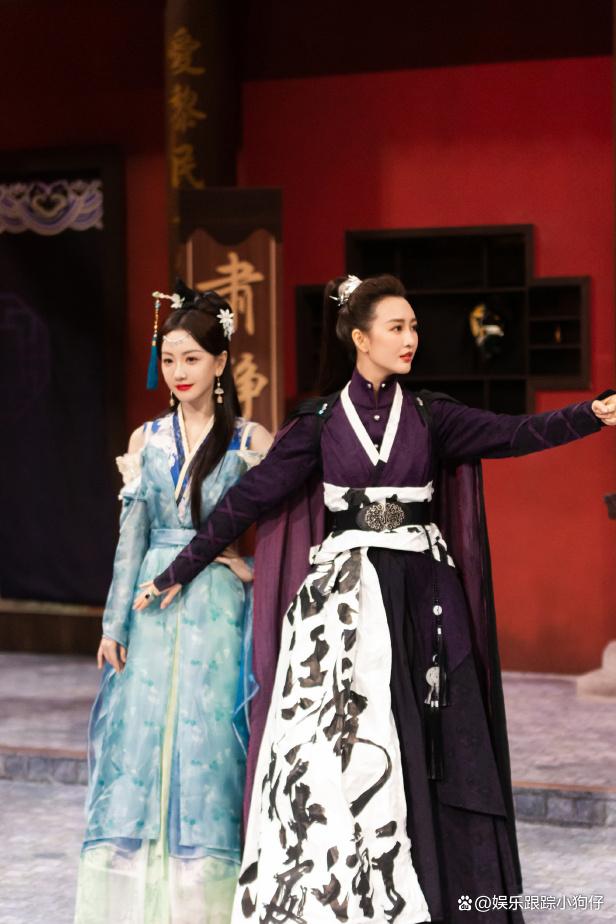 The eighth case of "Detective 8": Zhang Ruoyun and Yang Rong have an ...