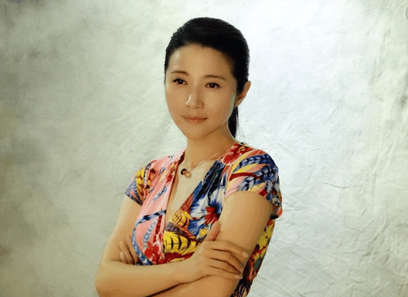 Actor Yan Bingyan, an artist who has never appeared in variety shows ...