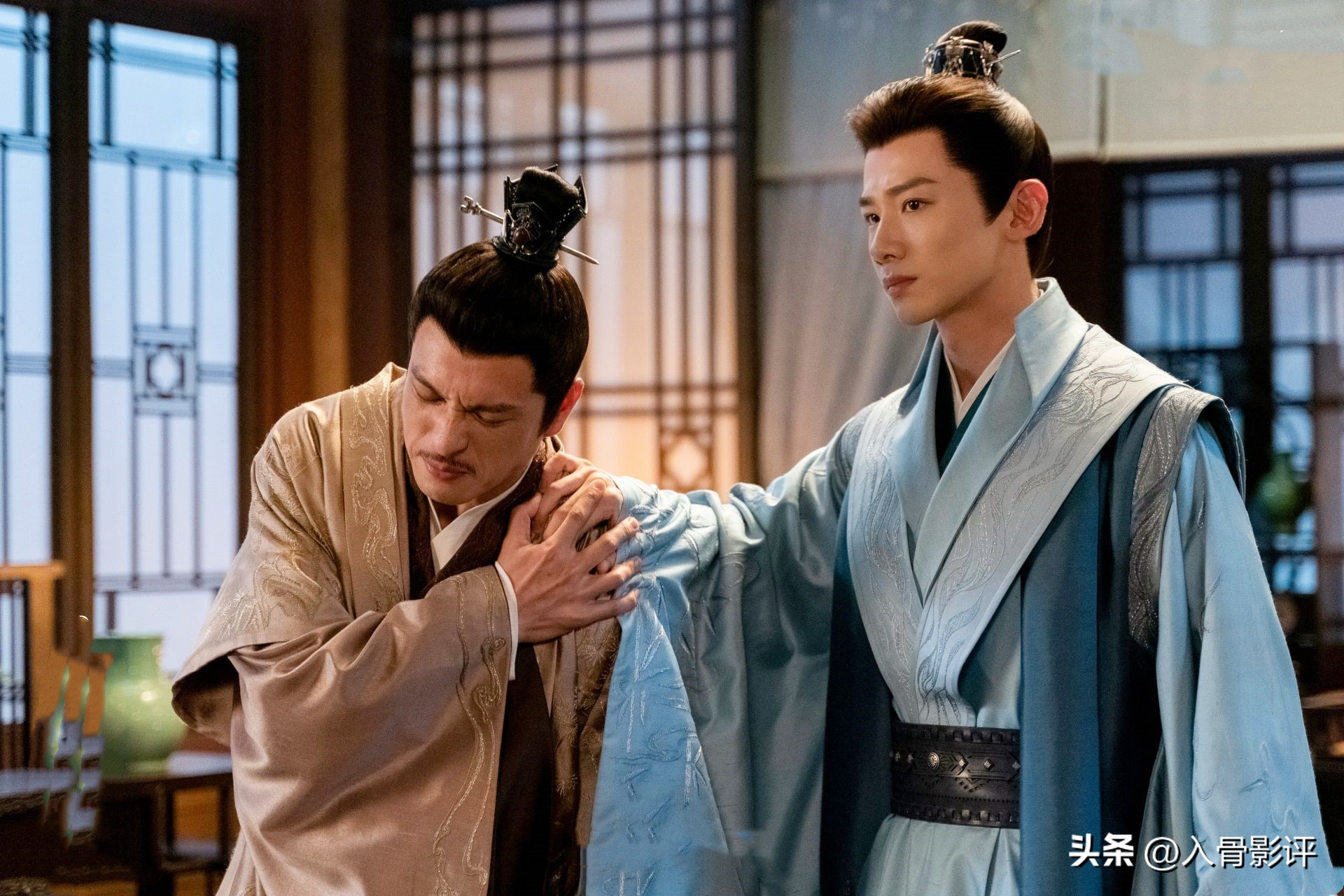 "Long Wind Crossing": a group portrait drama in which each character ...