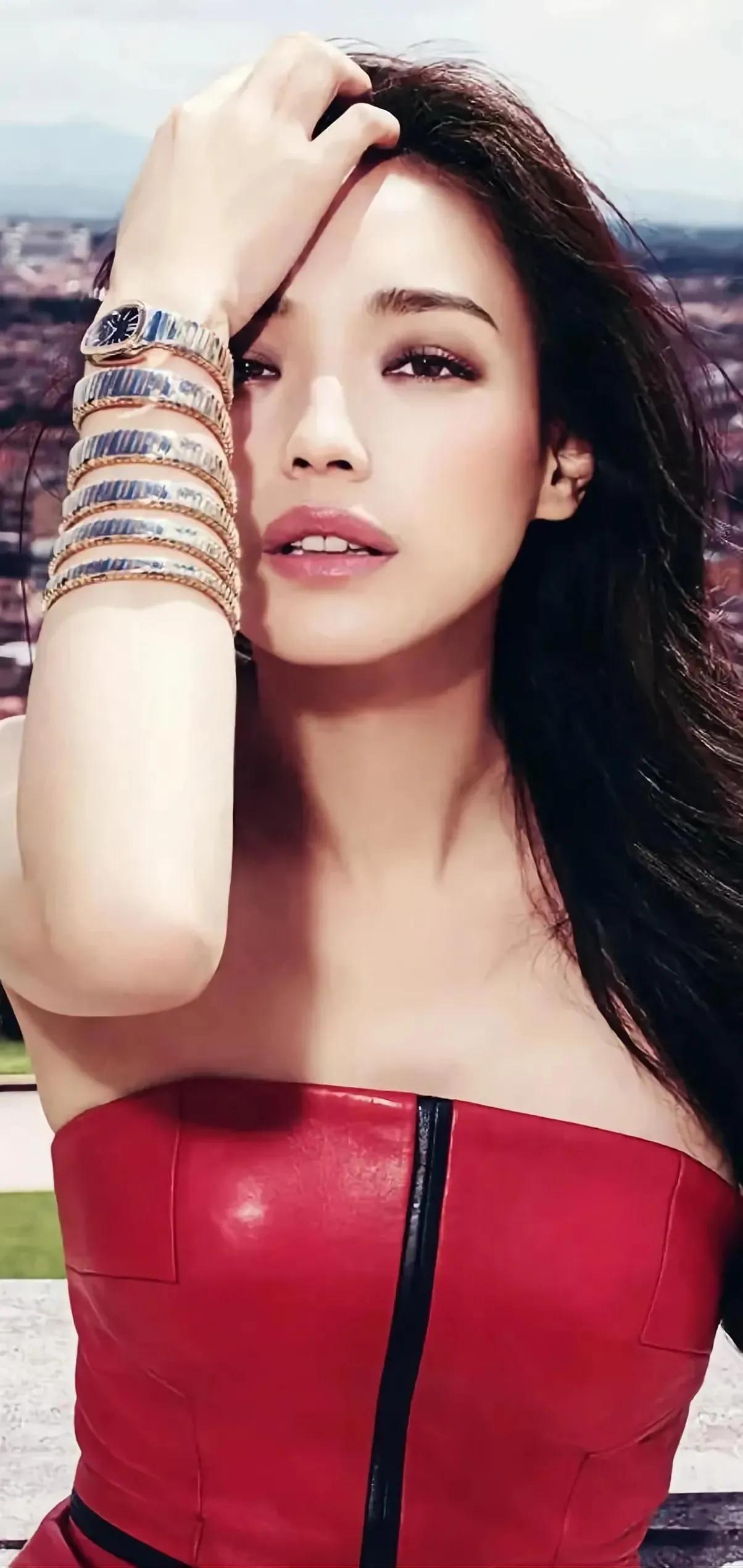 Shu Qi's stunning photo gallery - iNEWS