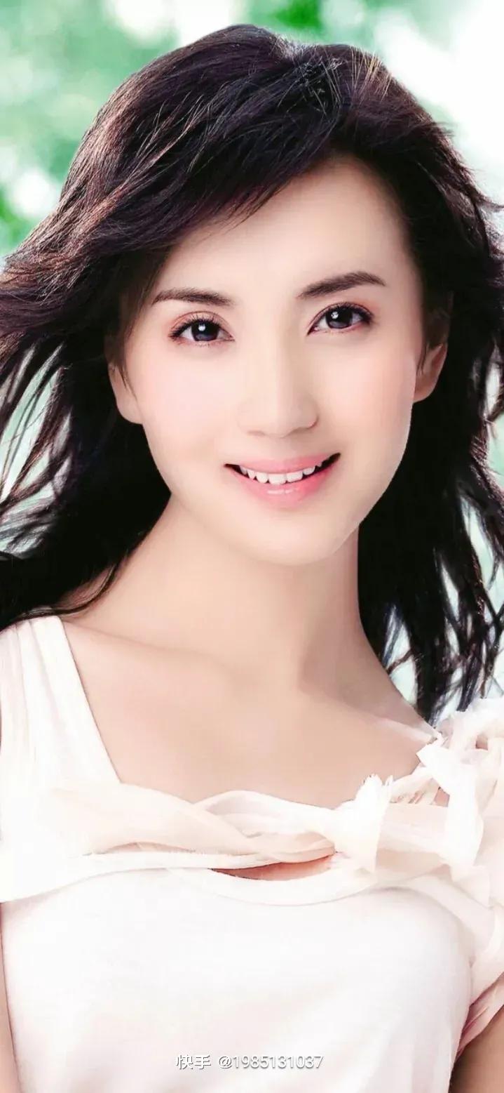 Chen Hao: elegant in temperament, gentle and sweet, exuding charming ...