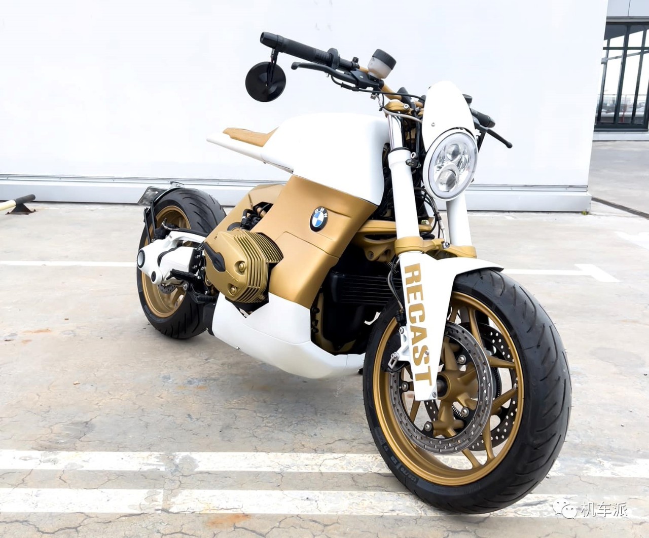 Perfect Transformation Futuristic BMW R1200 ST Modification ...