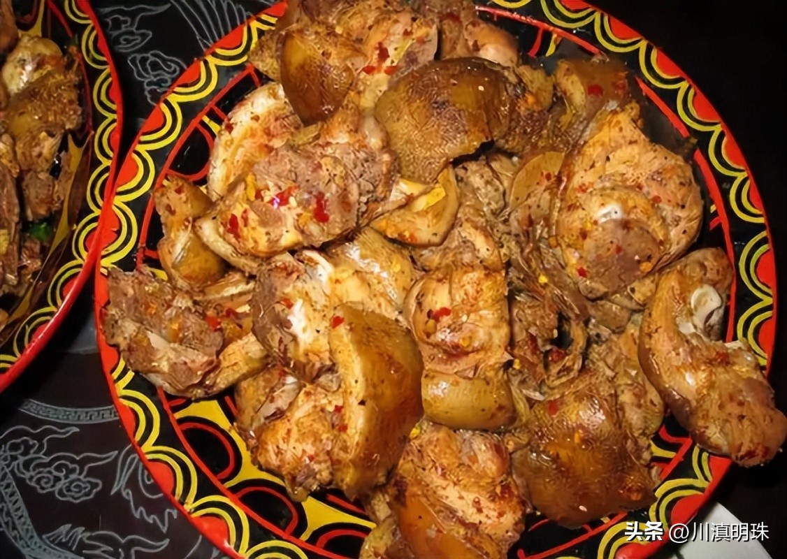 Huidong is a place where Sichuan and Yunnan cuisines blend together - iNEWS