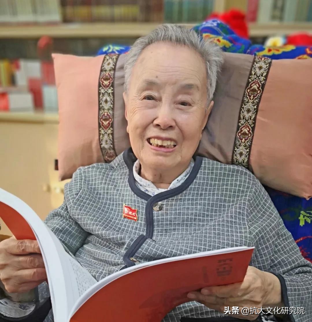Comrade Bai Lin, a 99-year-old veteran of the Anti-Dalian University ...