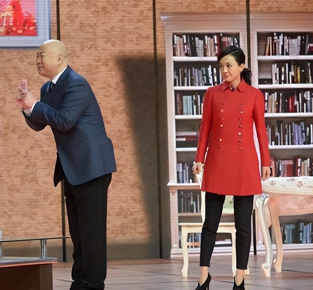 20 times in the Spring Festival Gala, 56 years old, unmarried and childless, 100 million claims ...