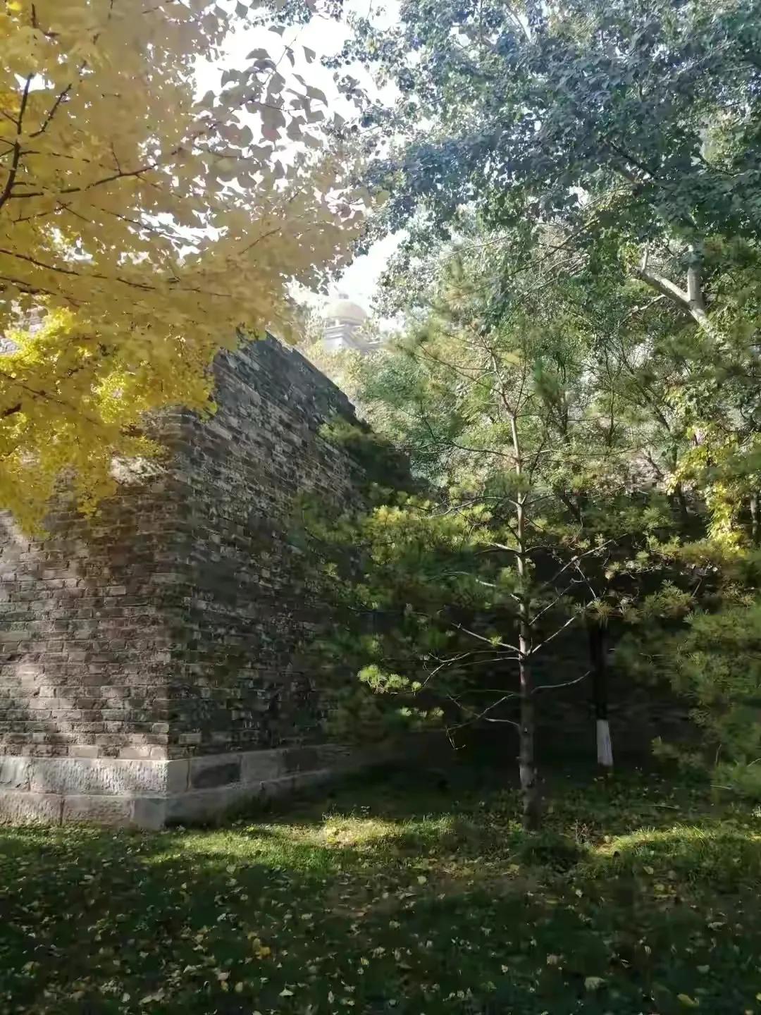 The remains of the city walls of Ming Beijing - iNEWS