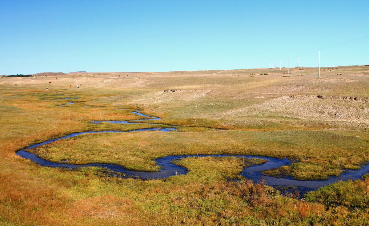 The river is 17 kilometers long, and the narrow part is only 4 cm ...