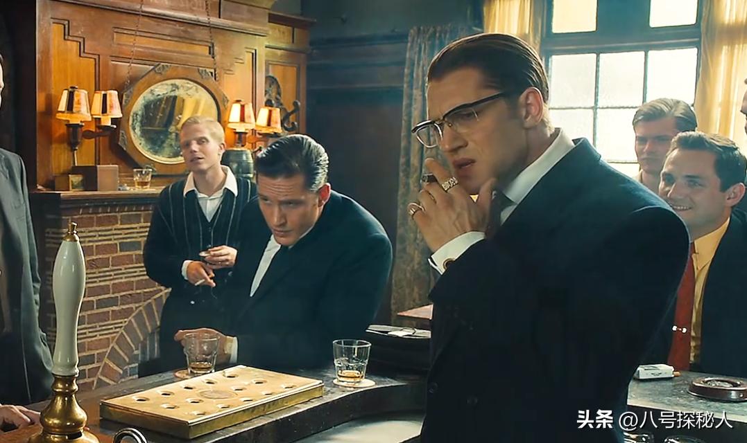 Black and White in the Movie "Legend": The Kray Brothers' Strategy and ...