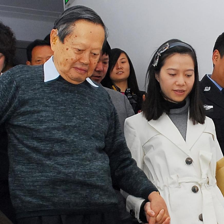Centenary Year Old Yang Zhenning Was Seriously Ill For A Long Time