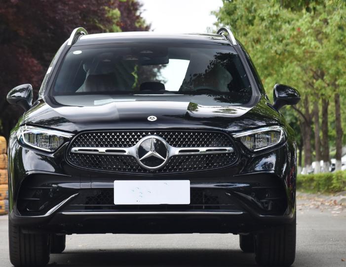 Another real shot of Beijing Benz SUV! 2.0T+204 horsepower! There is also a reason why it is ...
