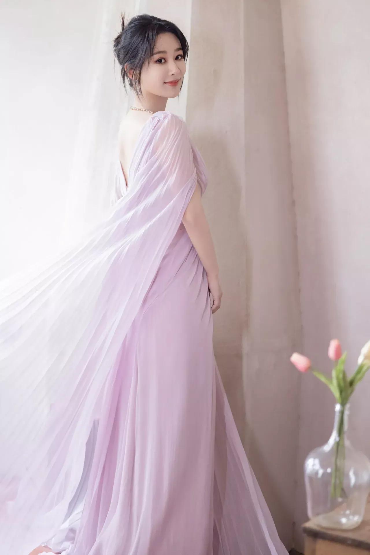 Pleasing to the eye - Yang Zi - iMedia