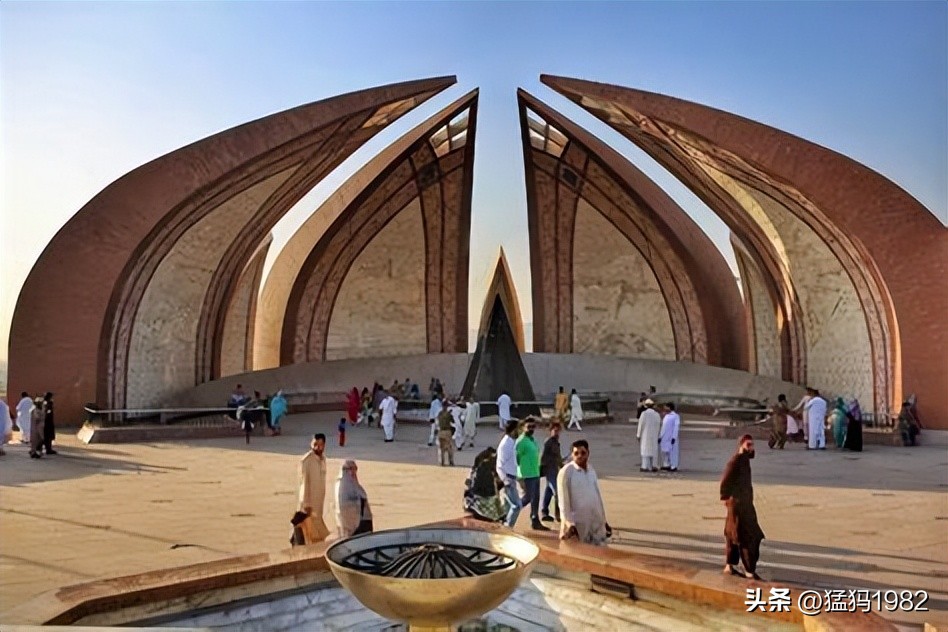 Are the Batie brothers really that good?——Into the real Pakistan - iNEWS