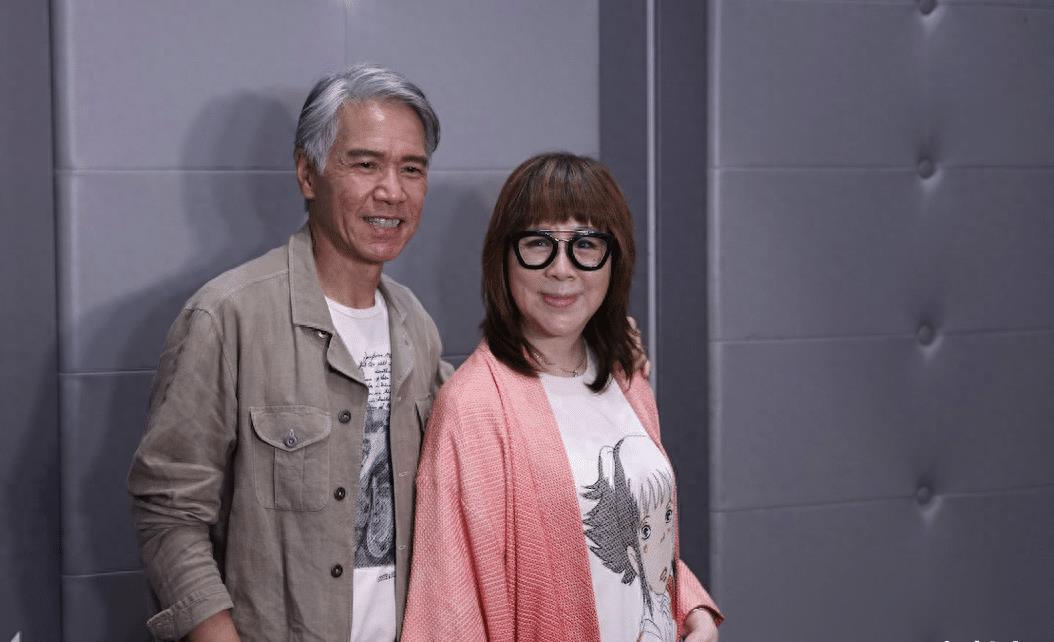 66-year-old Lin Jiahua returned to Hong Kong with his wife after three years. His face is ...