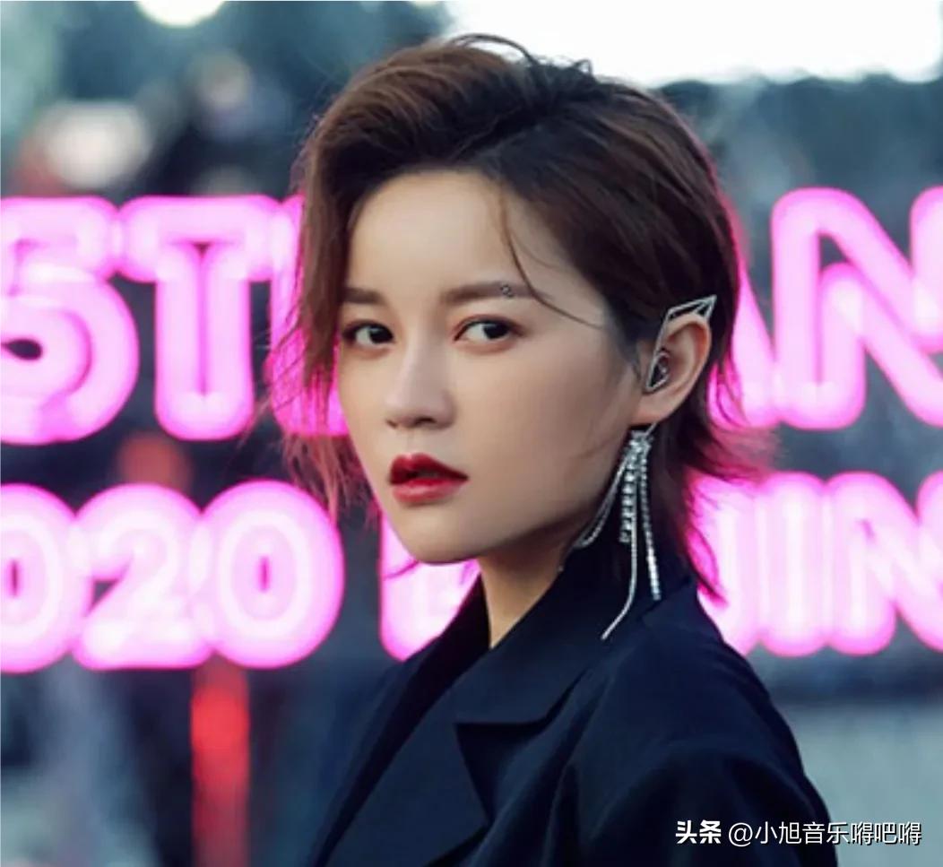 The hit queen "Cheng Xiang" singer is not popular, but the singer is more powerful than famous ...