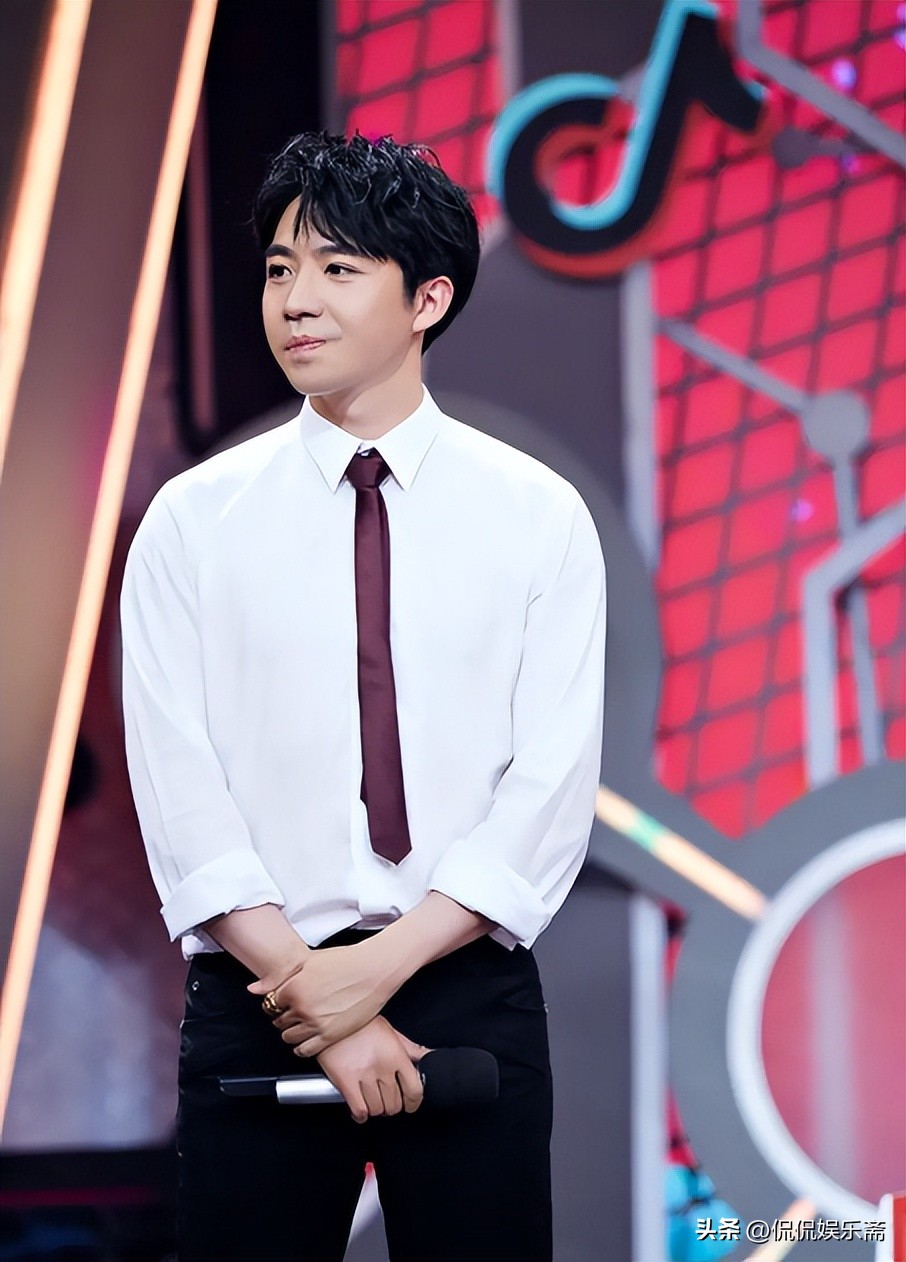 Yu Haoming: Disfigured at the age of 23, abandoned by the world, and ...