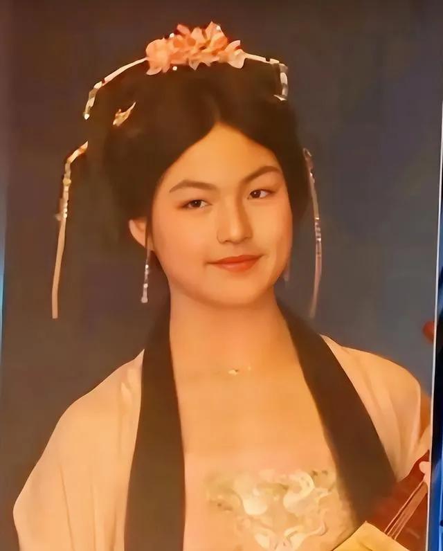 Money can't change genes. 13-year-old Wang Shiling is exactly the same ...