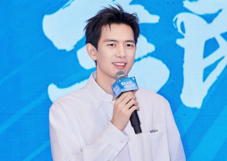 With Gu Man updating "The Sun Like Me", will Yang Yang take over Lin ...