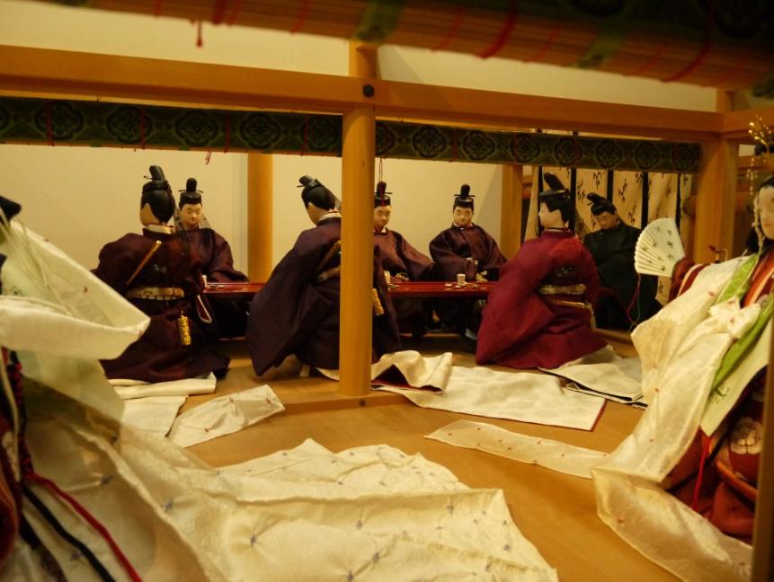 A brief analysis of the changing process of the Japanese public ...