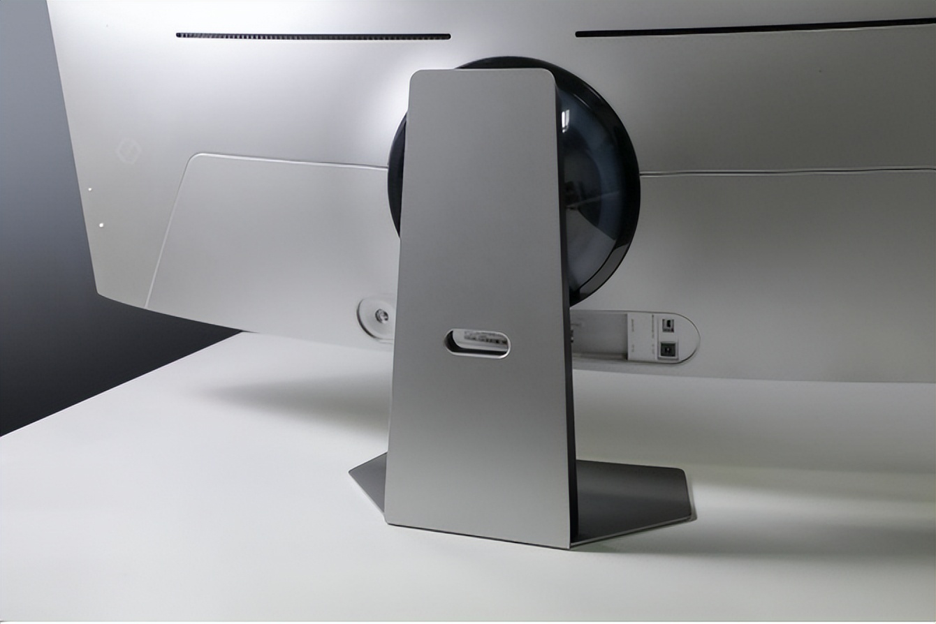 49-inch OLED Immersive Large Curved Screen Samsung G95SC Gaming Display ...