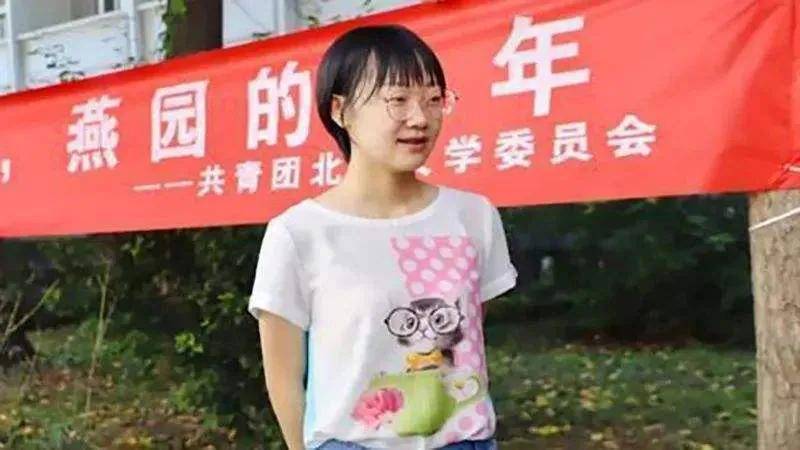 Yang Chenyu, who scored 730 points, and Tang Chuyue, who scored 725 ...