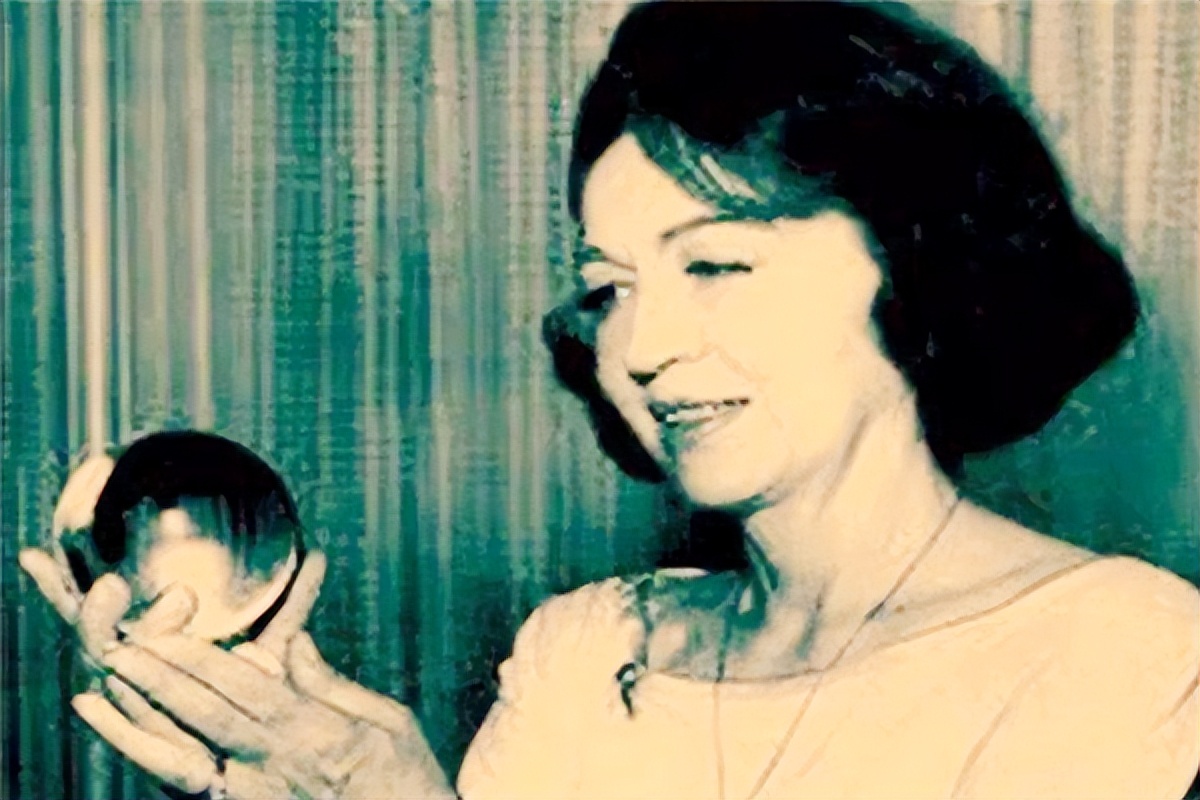 Jenny, who predicted the death of Roosevelt and Kennedy, predicted the ...