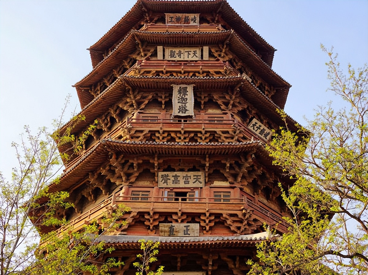 Chinese ancient wooden structure - iNEWS