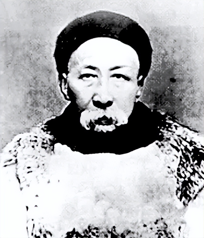 This calligrapher was praised by Kang Youwei as "incomparable for ...