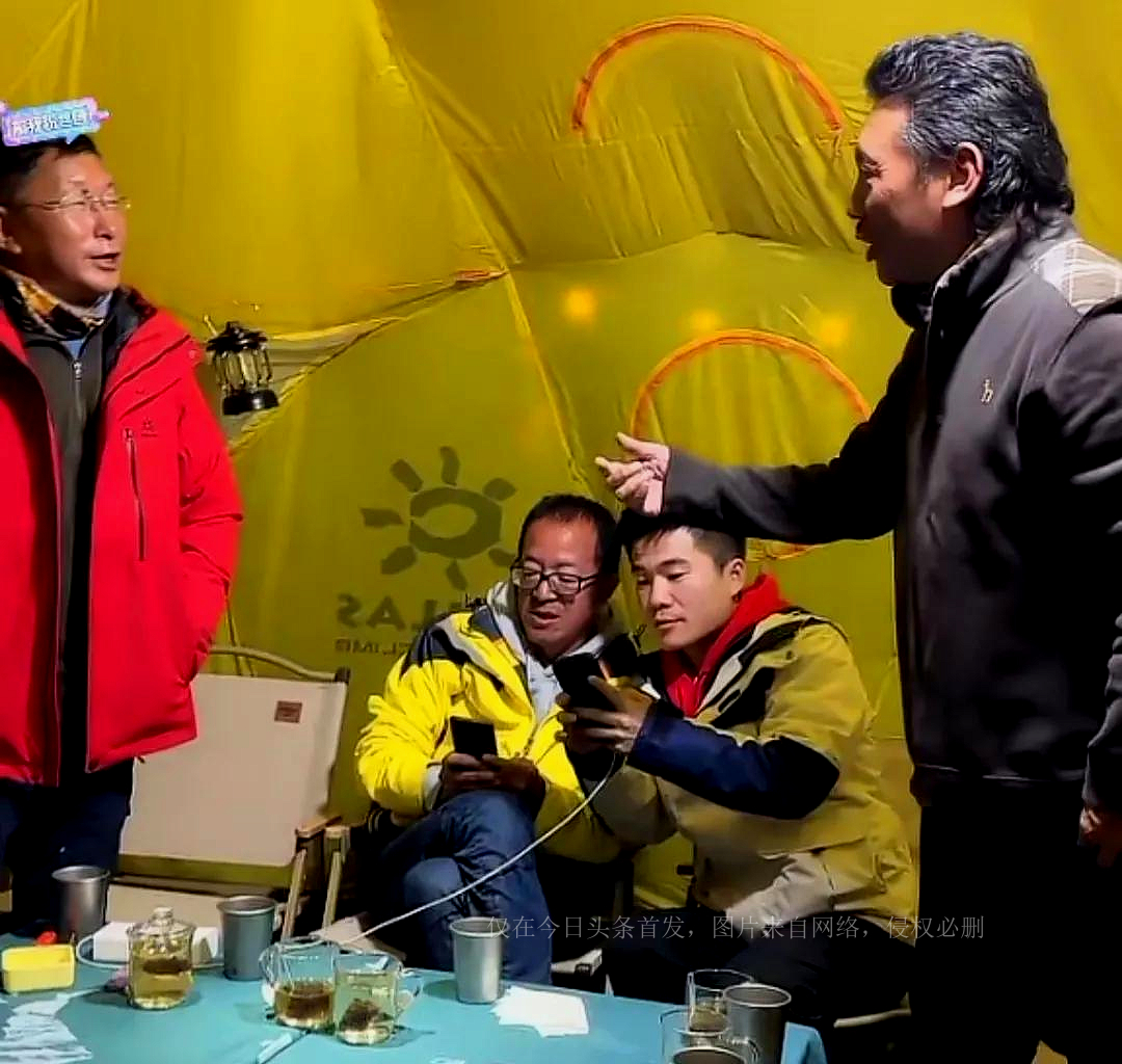 Yu Minhong mistakenly called Rong Zhonger "Duojia" and Dong Yuhui ...