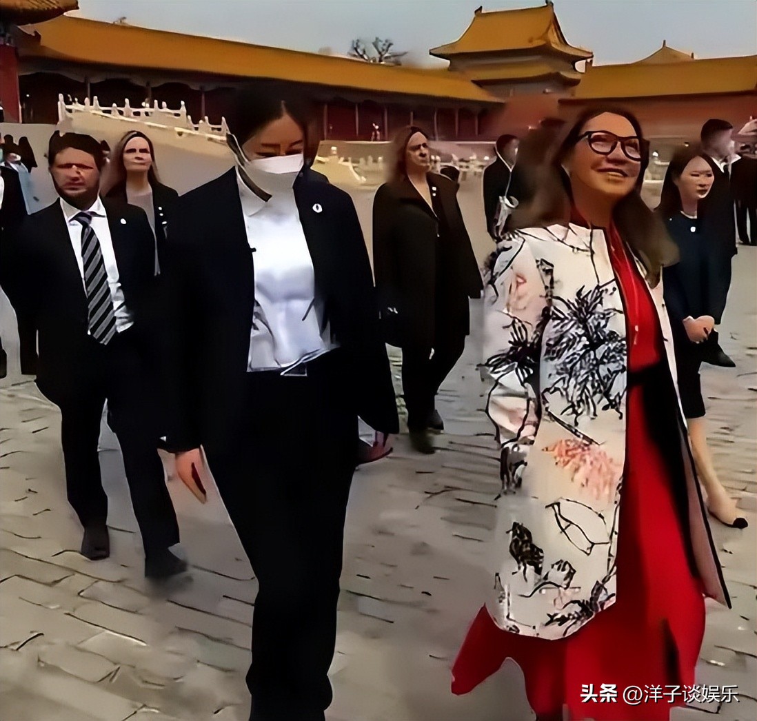 The first lady of Brazil visited the Forbidden City, and the beautiful ...