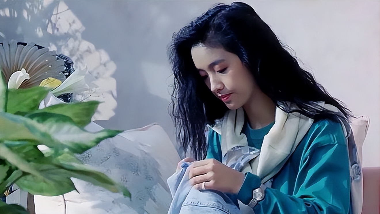 Wu Qianlian: She was discovered and debuted by Zhang Aijia, cooperated ...