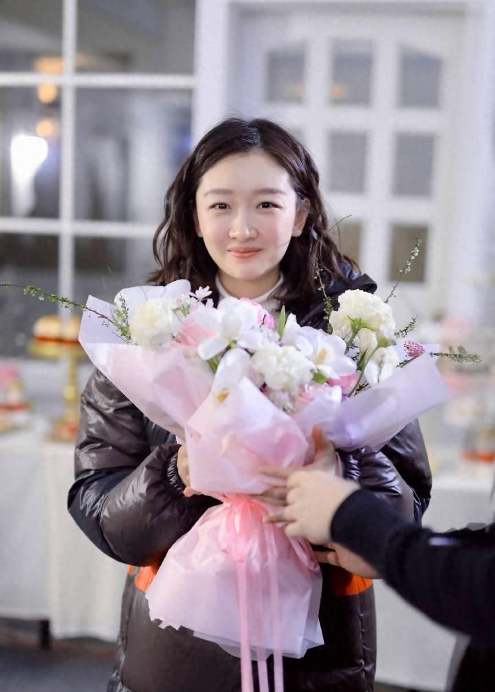Dong Yu's appearance has changed drastically, and it is suspected of ...