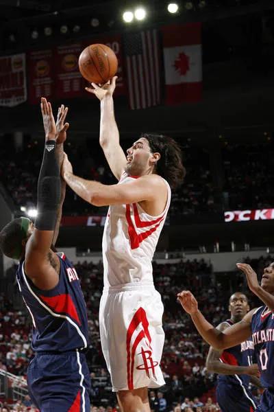 19-year-old Shen Jing, you remind me of 27-year-old Scola - iNEWS