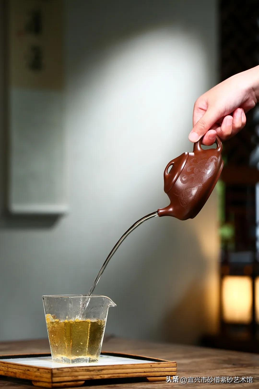 Nine-tailed fox engraved on "Stone Ladle in Heart Boat", Lv Hongjun ...