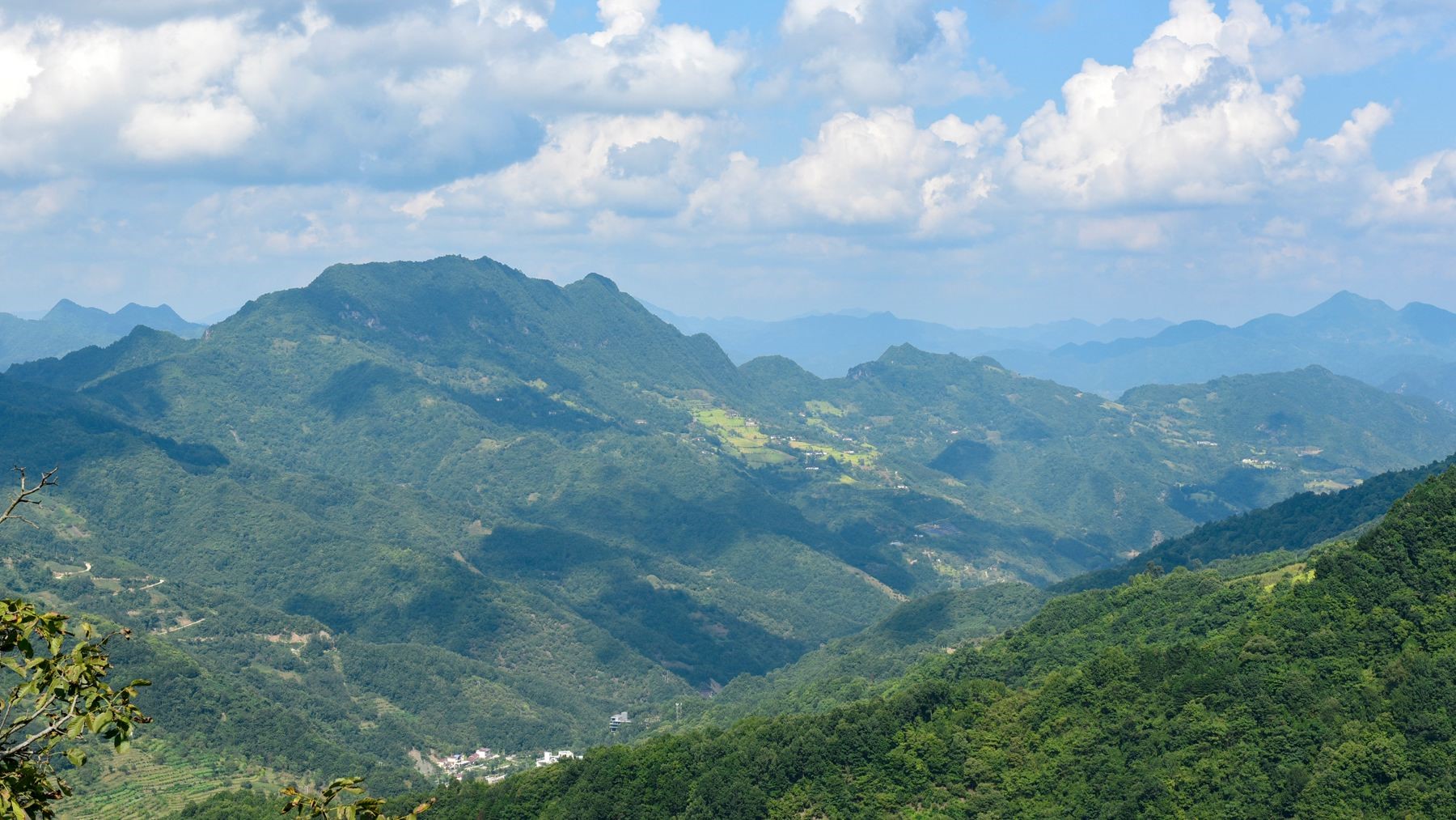 Thirty-six caves, seventy-two blessed places decipher Shanggu Mountain ...
